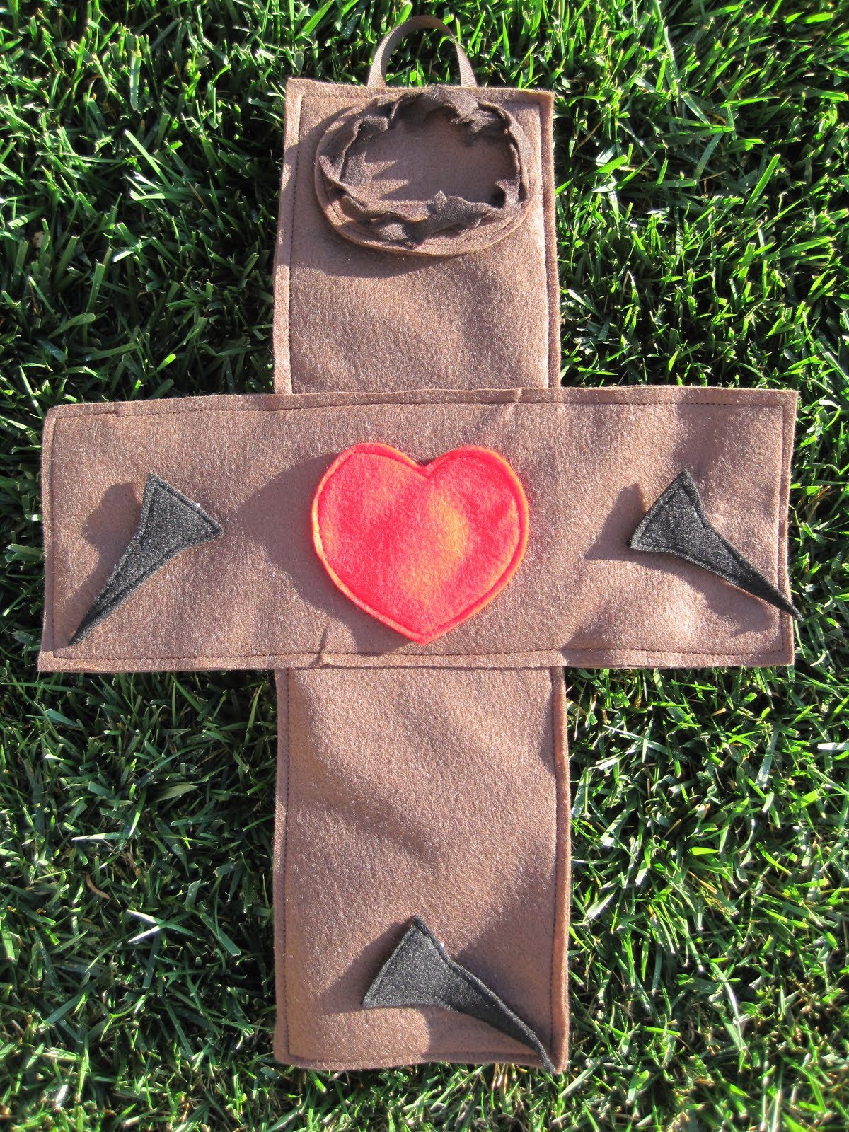 Lu Bird Baby: Felt Cross Tutorial