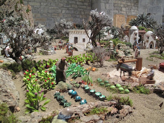 Nativity Pooper -- Spanish Tradition