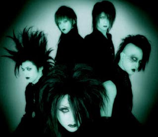 TRIBUS URBANAS: DARKETOS