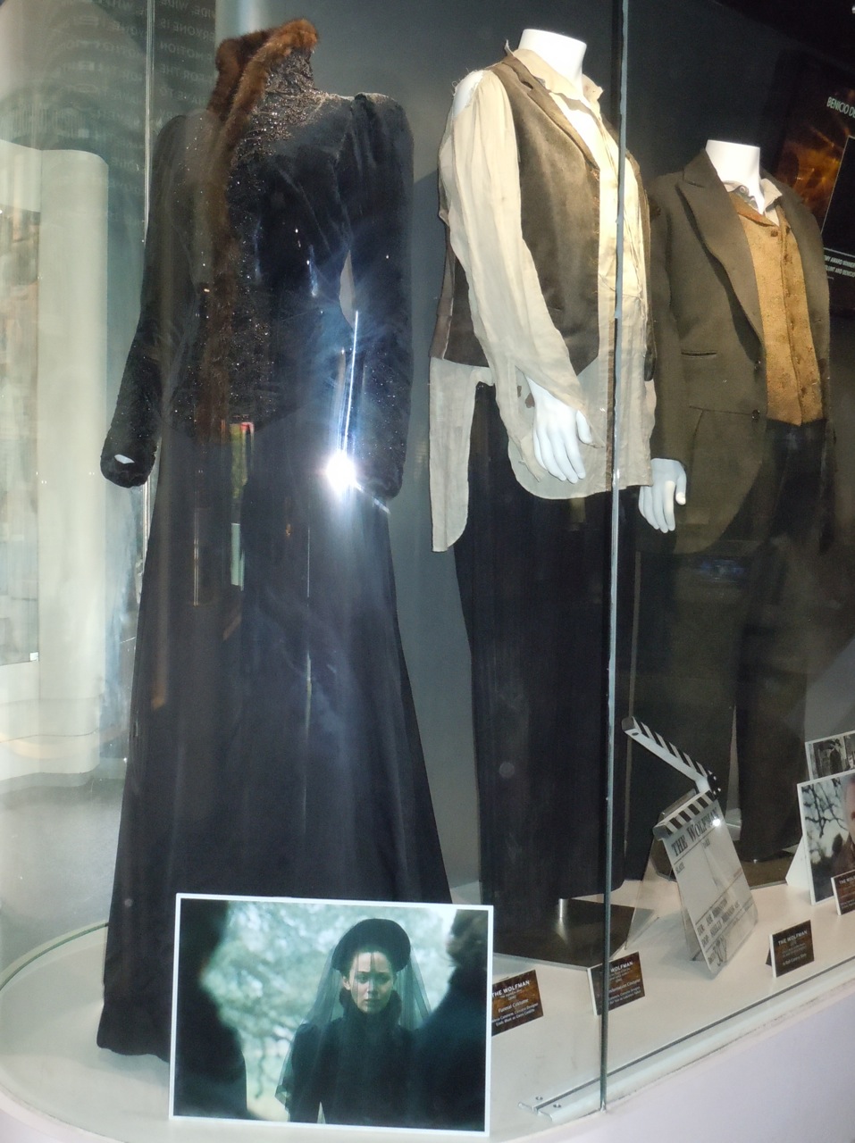 Hollywood Movie Costumes and Props: Period costumes from The Wolfman ...