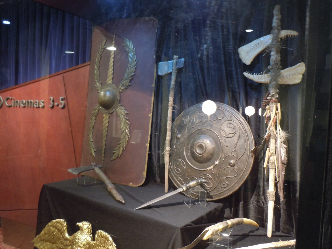 Channing Tatum's Roman centurion costume and props from The Eagle on ...