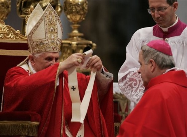A Catholic Life: Pallium Presented by Pope Benedict XVI during Solemn Mass