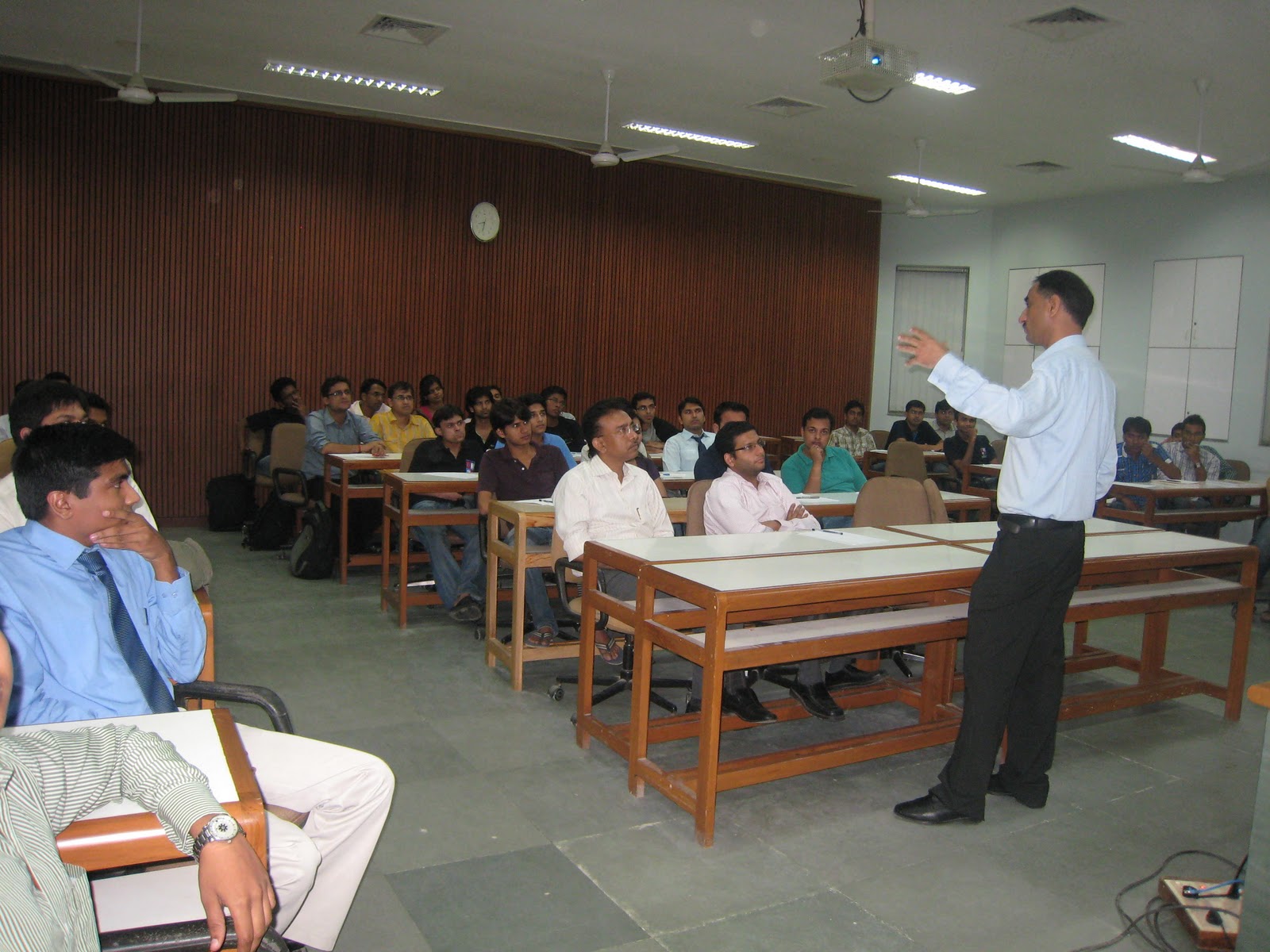 NiCHE - The Marketing club of IMNU