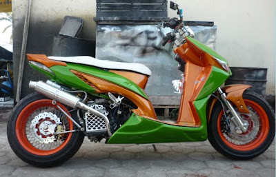 cankcruz: Vario 2006 Hasil Modifikasi EvoR Racing Vario Full Low Rider