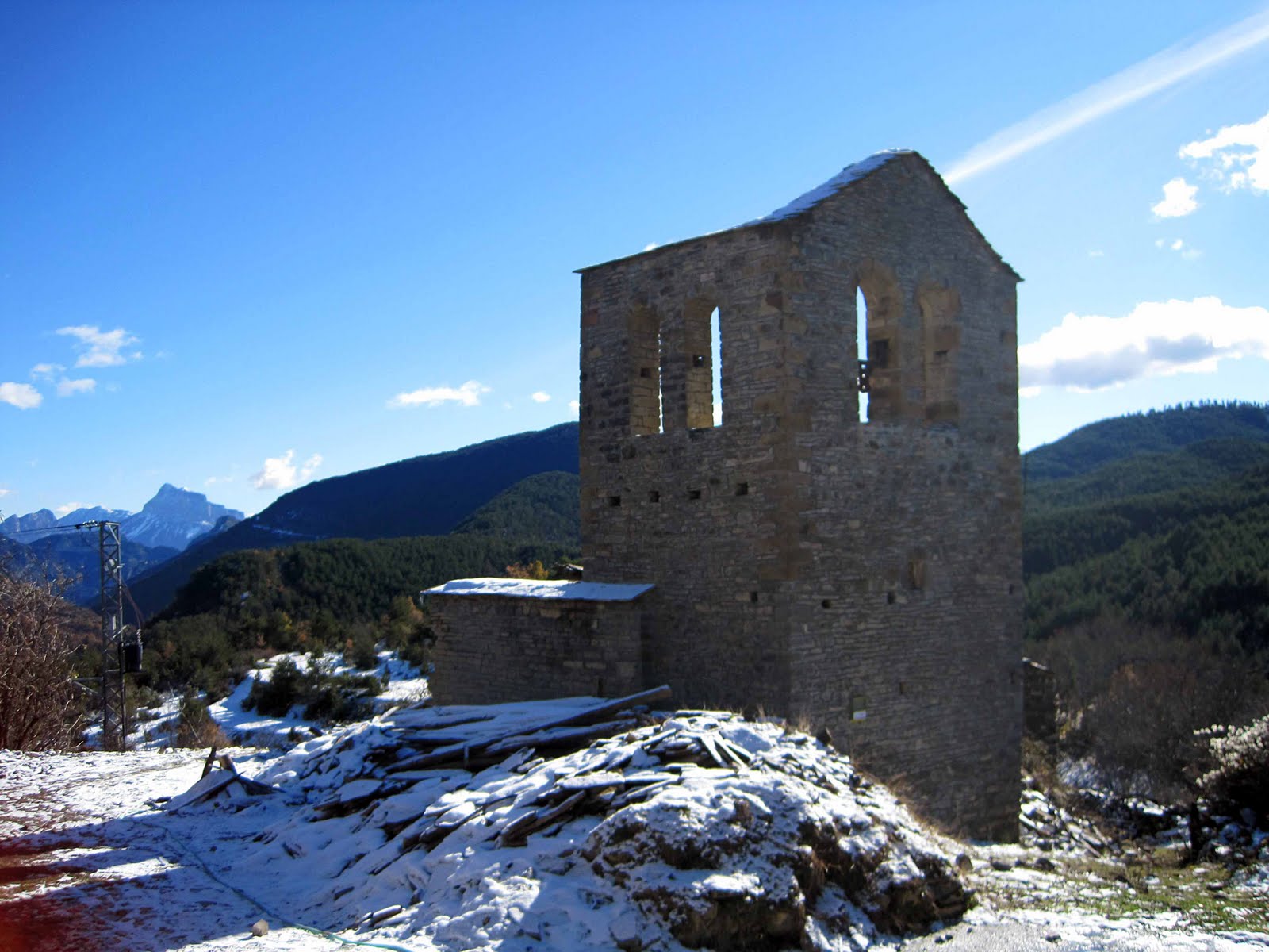 Campanars: Buisán per Adam Picon.