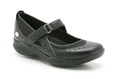 Fashion Launderette: New Arrival: Clarks Wave Shoes