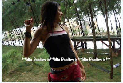 MTV Hero Honda Roadies 6 Hell Down Under: Varisha hawelia latest images ...