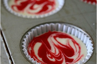 Amber's Recipes: Raspberry Swirl Cheesecake Cupcakes