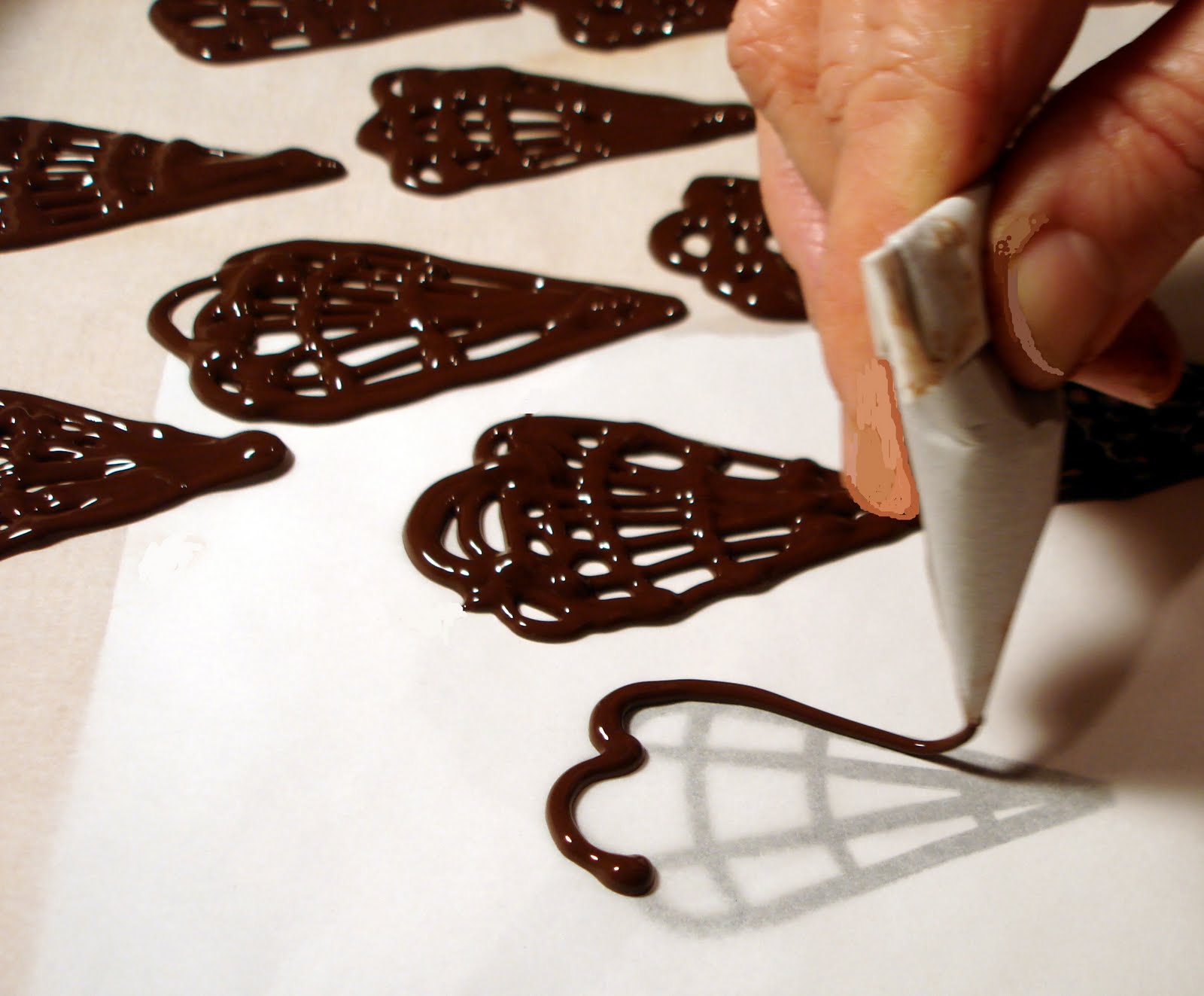 Creative Cooking with Muriel: Chocolate lacework