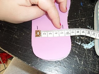 One Craftalicous Momma: Flip Flops From Scratch