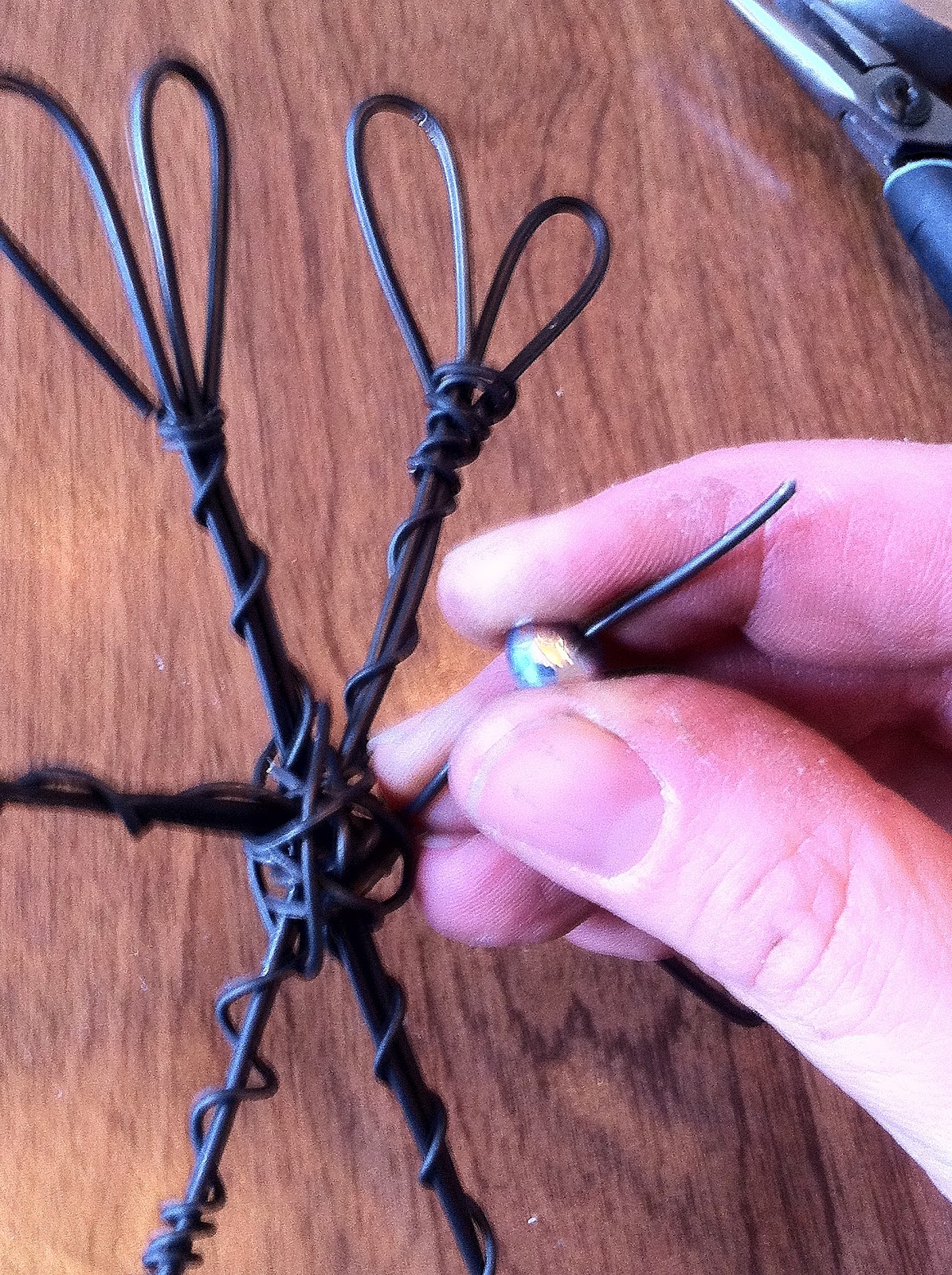 Art as Usual: Beaded Wire Snowflakes- Tutorial