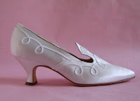 Peter Fox Shoes: What is a Louis heel?