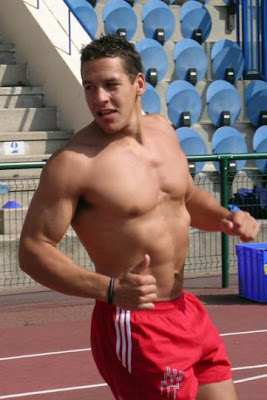 Les Titans: Julien Arias