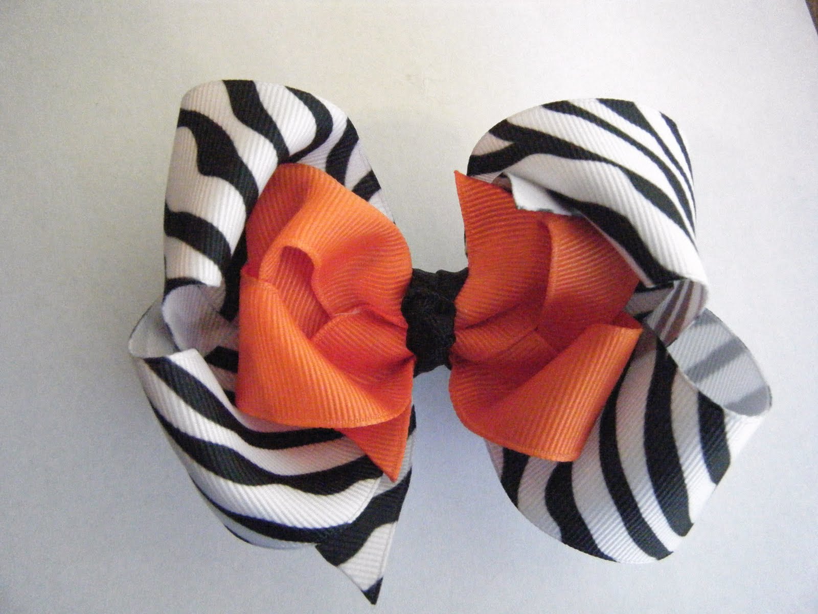 Jitty Bug Designs: Boutique Bows