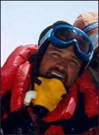 "En La Cumbre Más Alta, El Everest Personal".