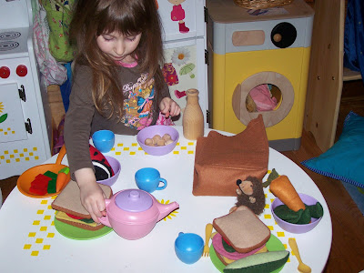 Sara's Toy Box: Play food from Lilly Bean Market and play food GIVE AWAY!!!