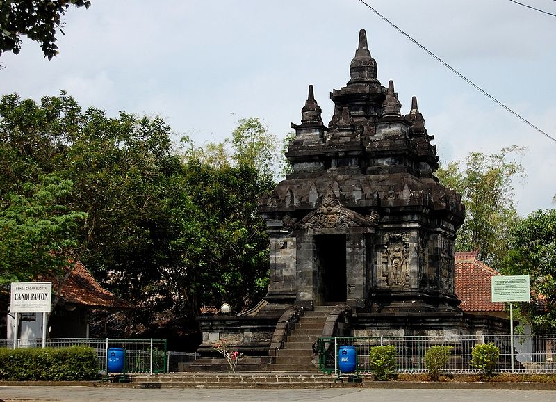 Candi Pawon - Petilasan Dinasti Syailendra | Wisata Candi