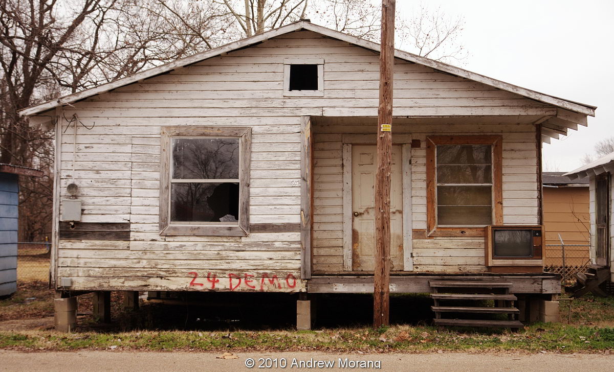 Urban Decay: More shotgun shacks, Marys Alley, Vicksburg, Mississippi