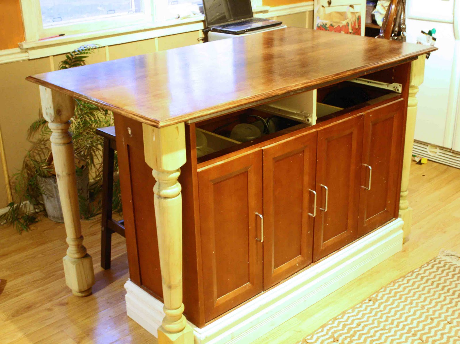 =*Superwoman*=: Kitchen Island Revamp