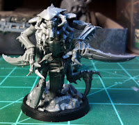 MOB 40K: Magnetized Ravener Build Review