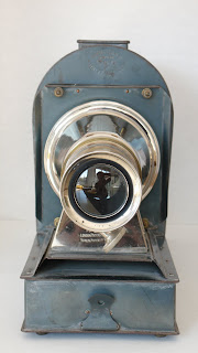 Gabinete de Ciencias I.E.S. Bárbara de Braganza: La linterna mágica: el ...