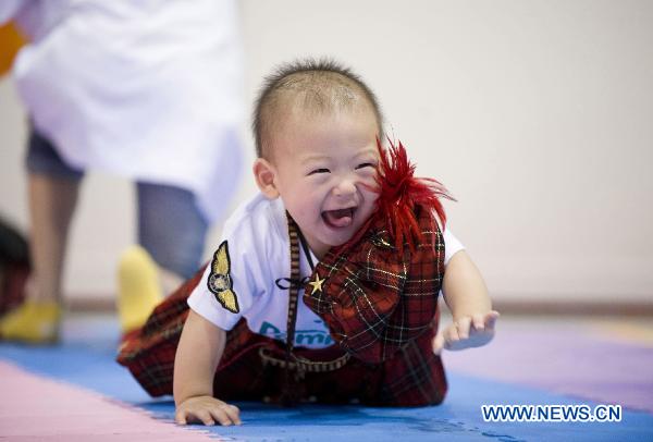 Baby Crawling Race Contest - Spluch - Interesting/Fun Stuff From Around ...