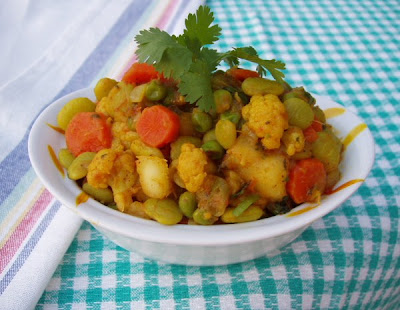 Sizzling Indian Recipes.....: Cauliflower subzi with Tapioca,Green ...