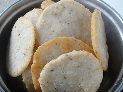 Sizzling Indian Recipes.....: Pathiri - Kannur Style