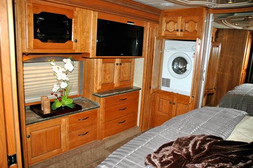 RV Country: 2007 Country Coach gets modernized!