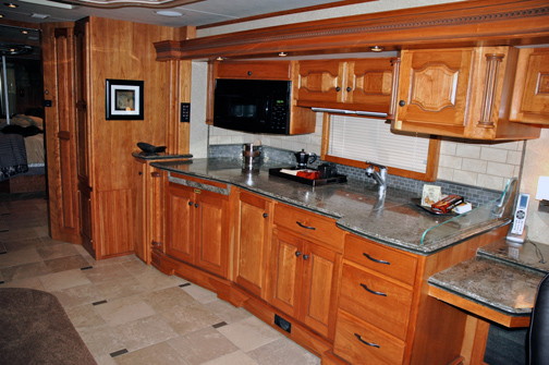 RV Country: 2007 Country Coach gets modernized!