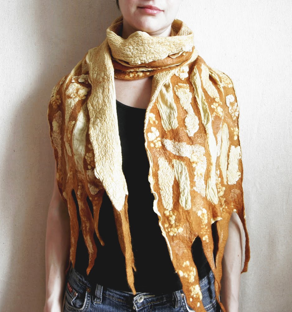 JaneBoFELT: Eco friendly fashion - natural dyed women scarves