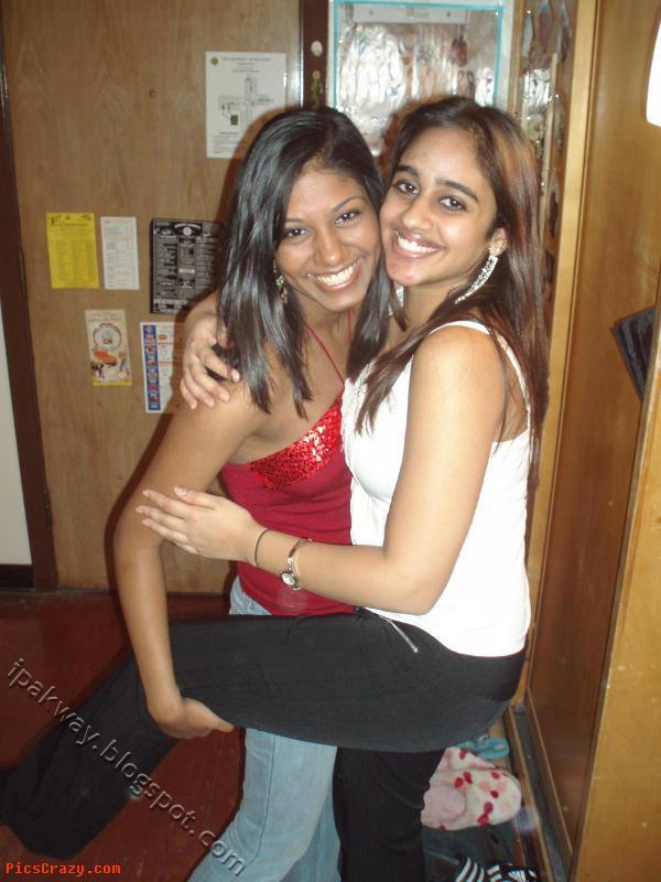 Aqabla Dreamy Virgin Desi Girls In Party
