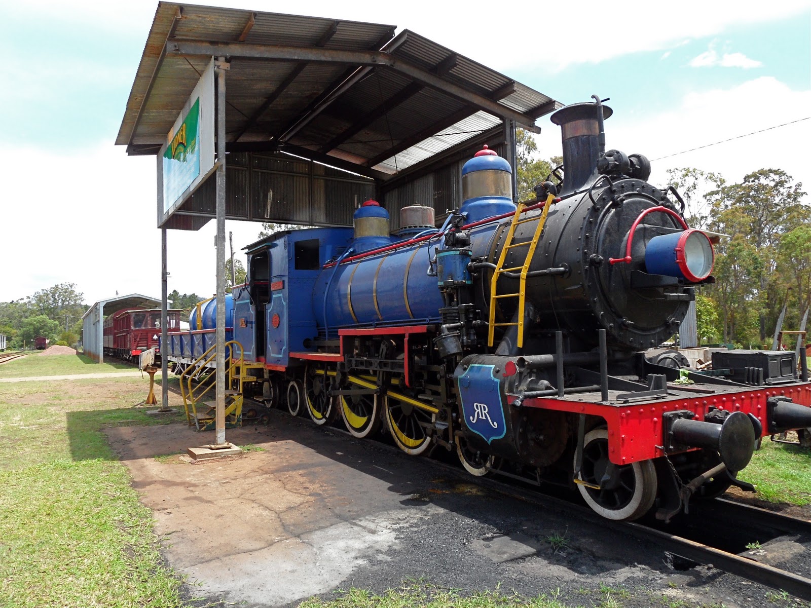 Avan Touring in Australia: Ravenshoe