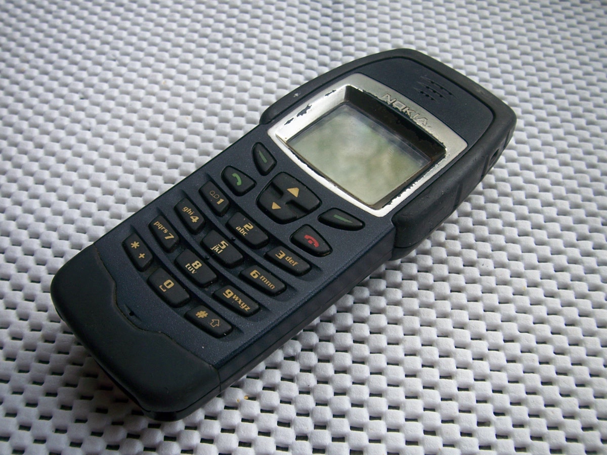 myuniquephones: nokia 6250 outdoor jadulll