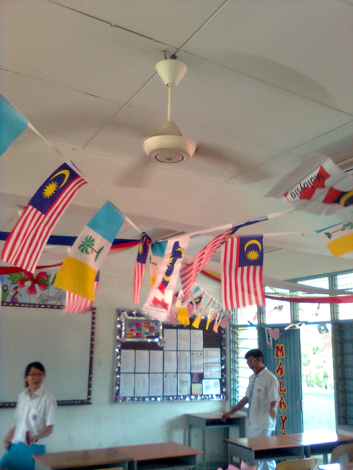 Penang Free School 6R-4/6A-4: National Day decorations after school~~