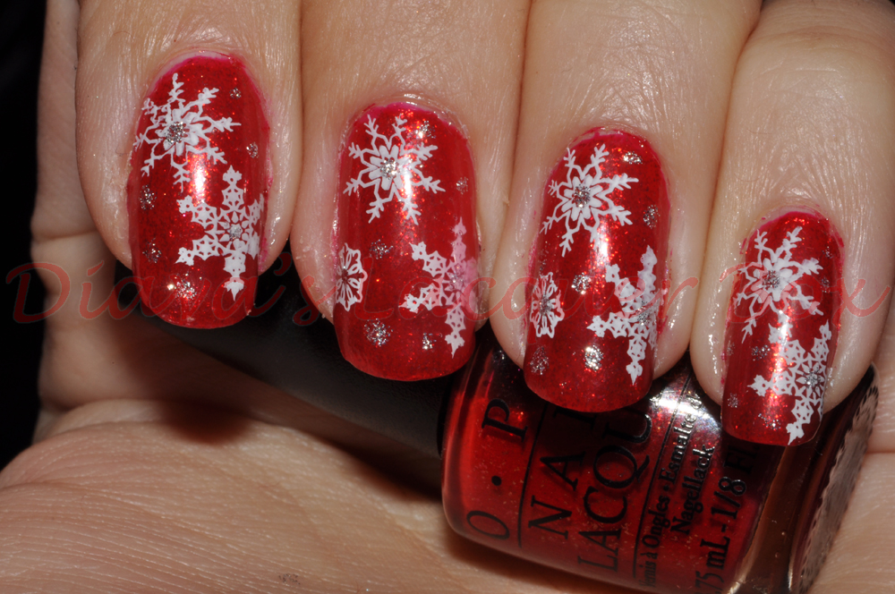 Diava's Lacquer Box: KOTD - Christmas manicure wrapping paper nails