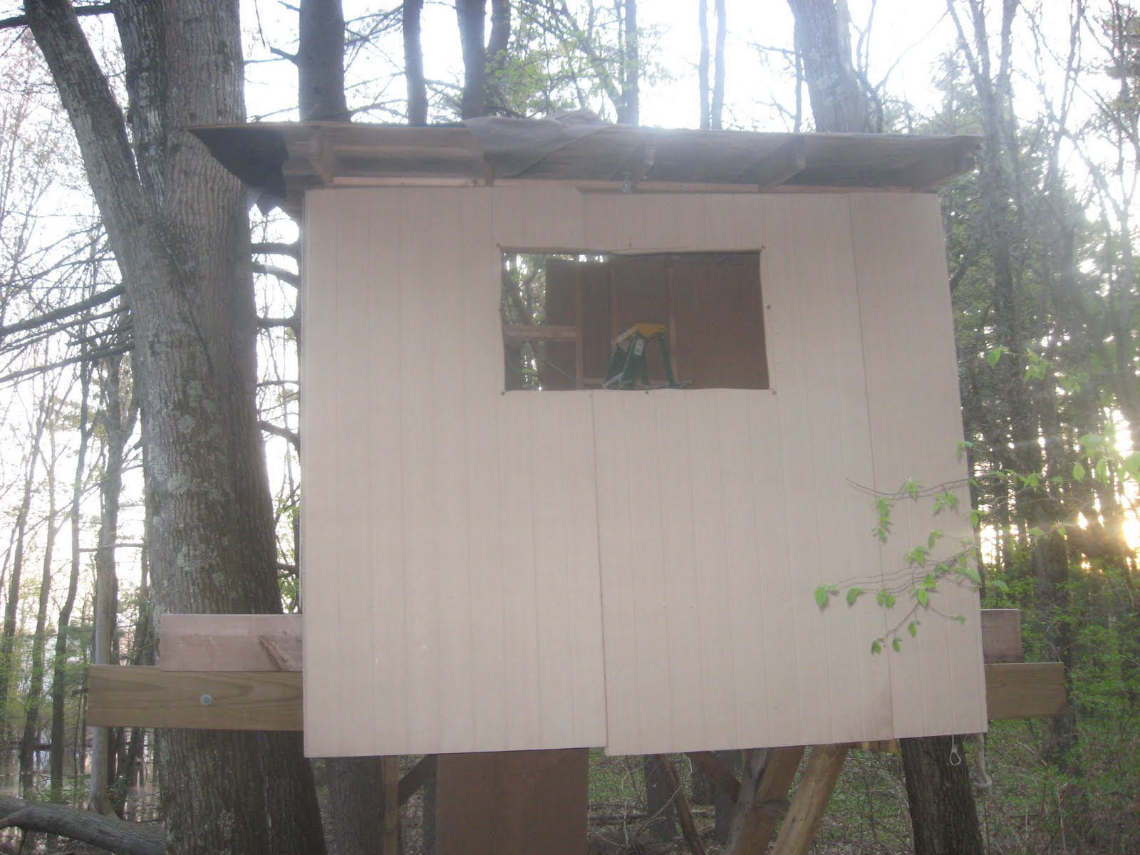 Treehouse - an idea and building journal: Siding and tweaking...