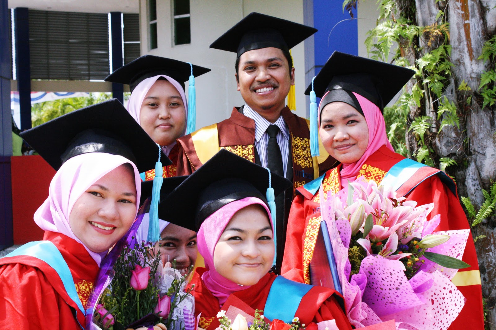 iez izatt story telling: Hari Graduasi
