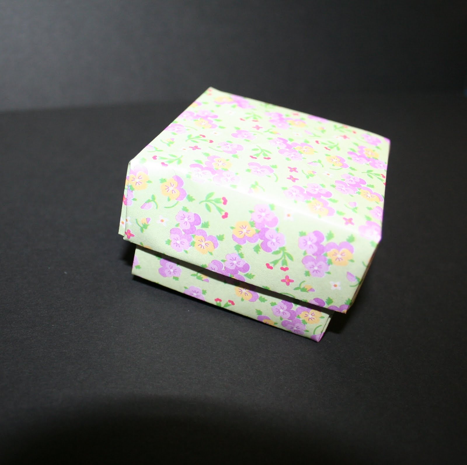 Paper Zone inspire.design.create: Wrap Your Gifts with Origami Boxes