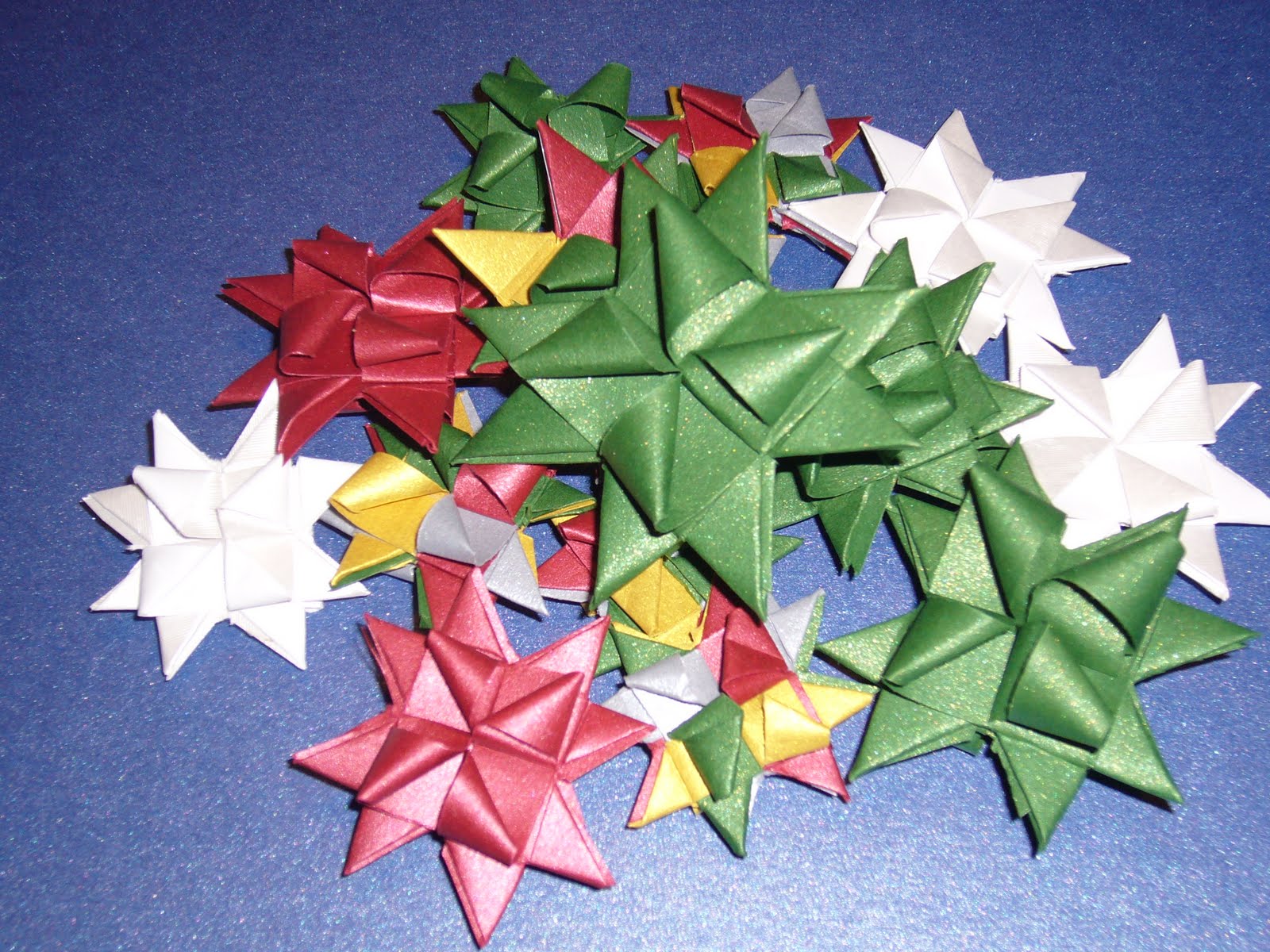 Paper Zone inspire.design.create: 7th Day of Christmas - German Star