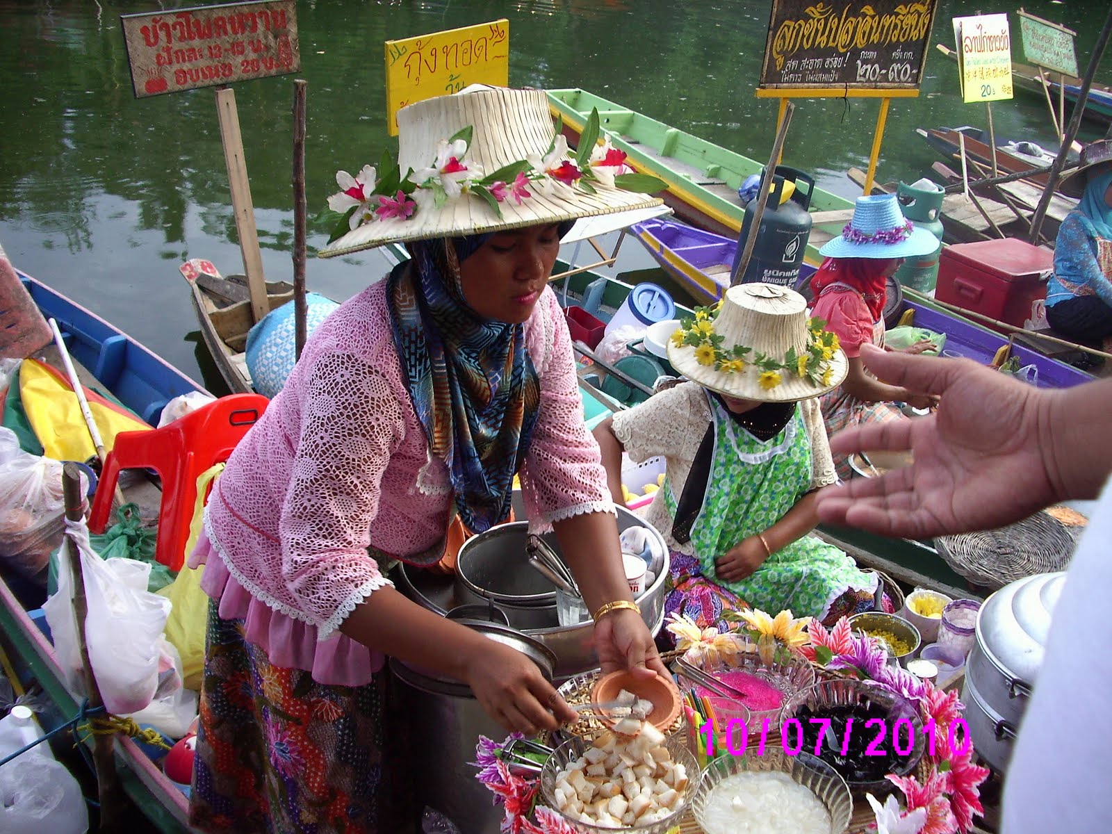 Come n Chat Chat: Hat-Yai Floating Market