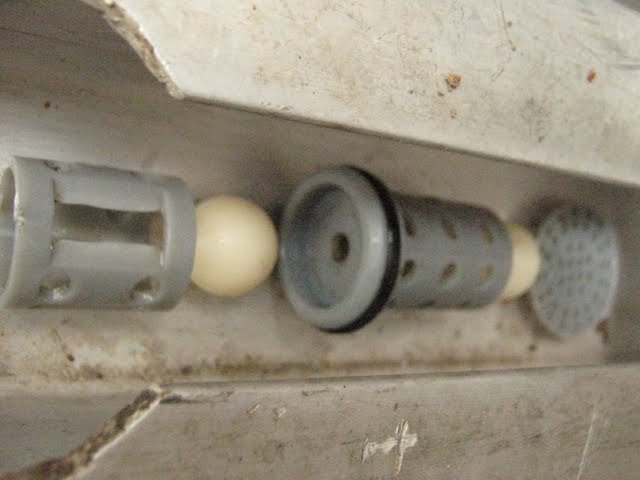 REEFER CONTAINER - Drain Plug Review