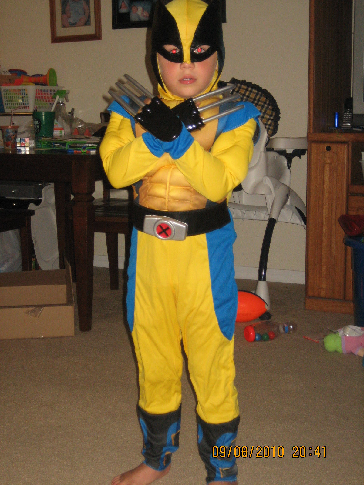 COSTUME SUPERCENTER REVIEW - Mama to 6 Blessings