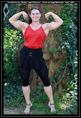 The Bigger the Better - Female Bodyduilders: Lada Plihalova