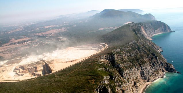 Associação Arrábida Antiga: Arrábida Esventrada - Expresso