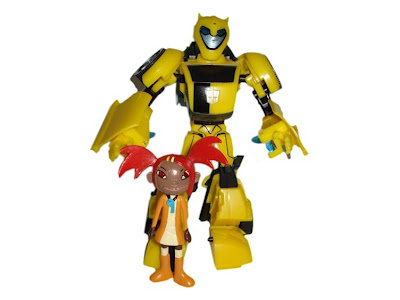 Toy Collector News: First pics of Transformers Animated human figures