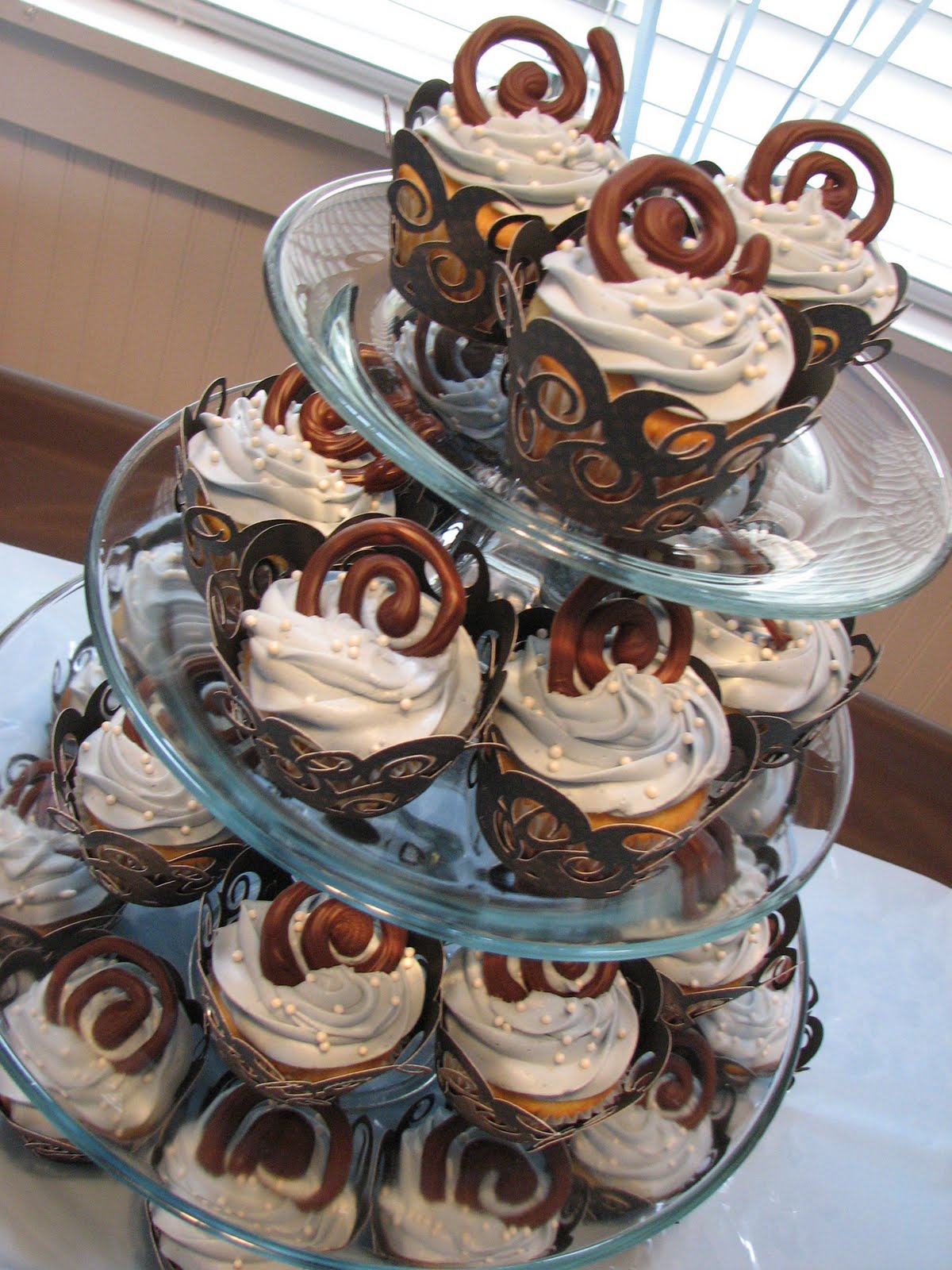 Decadent Designs: Boy Baby Shower Cupcakes