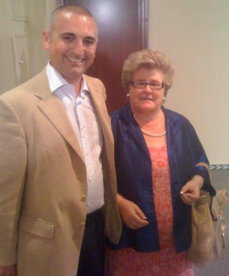 Manuel Velasco Carretero - Economía - Derecho - Empresa: mayo 2010