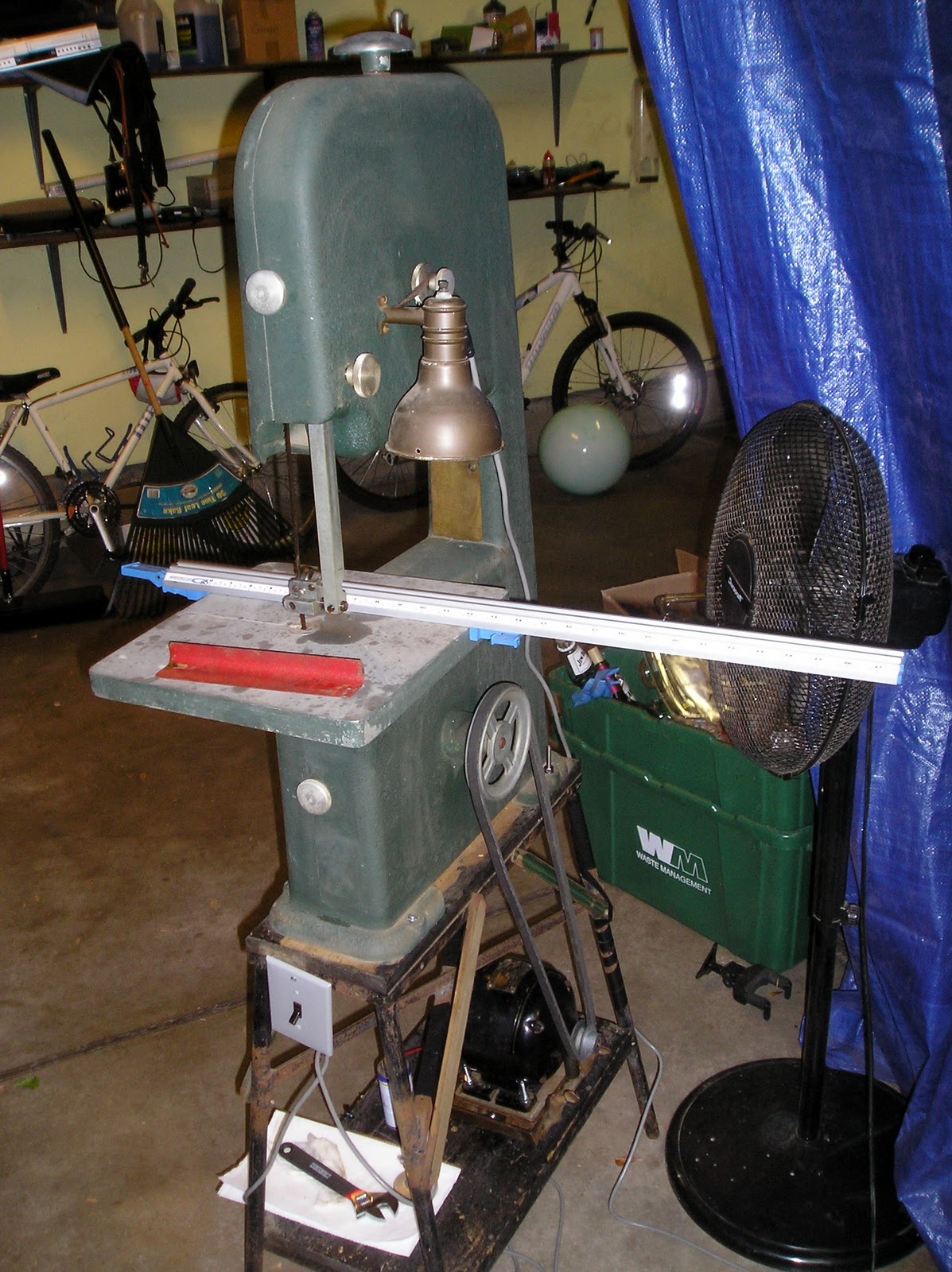 Acousticplayer: Shop Master Band Saw