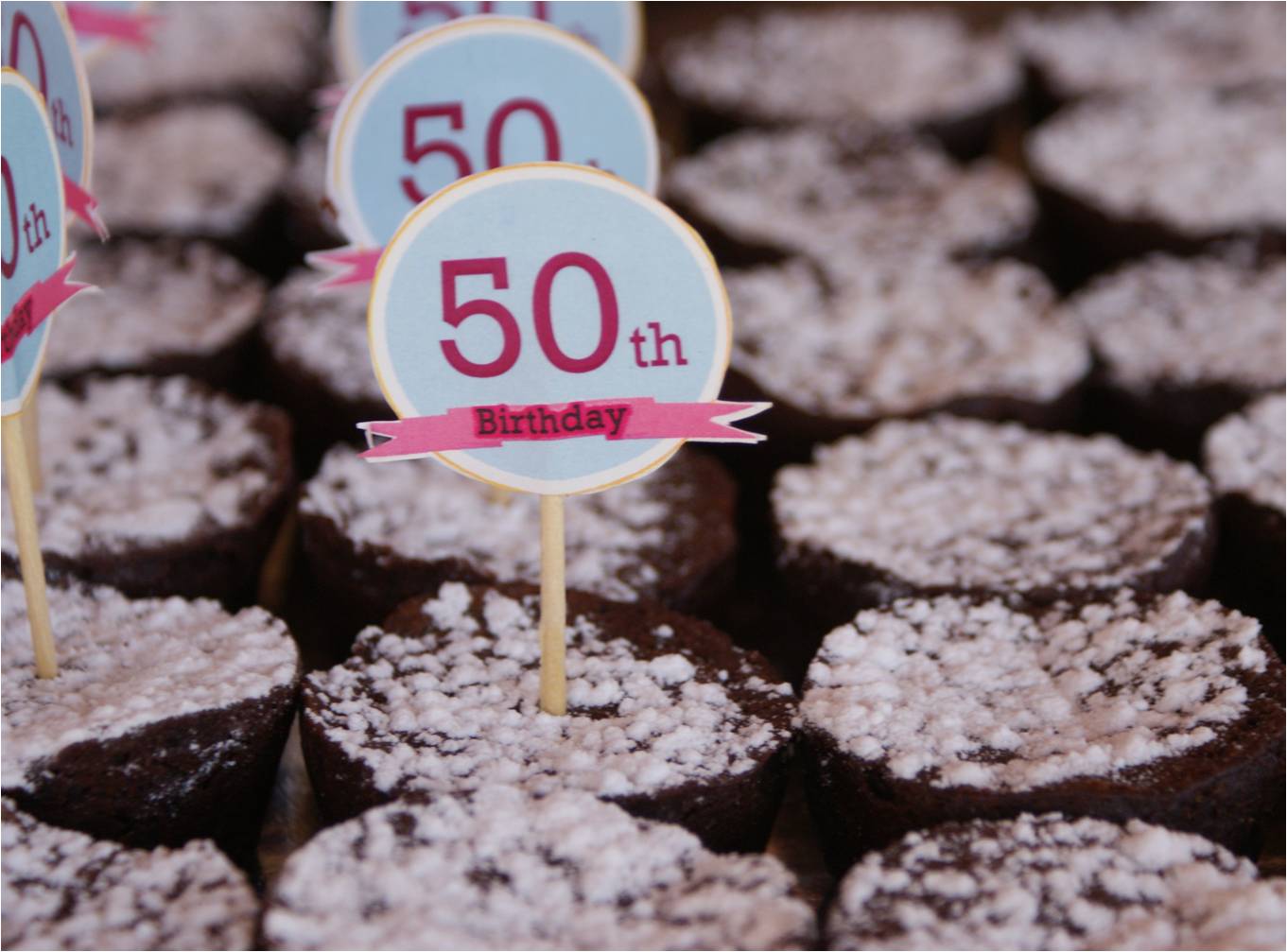 Cinnamon Reposteria: Mesa de Postres-Cumpleaños